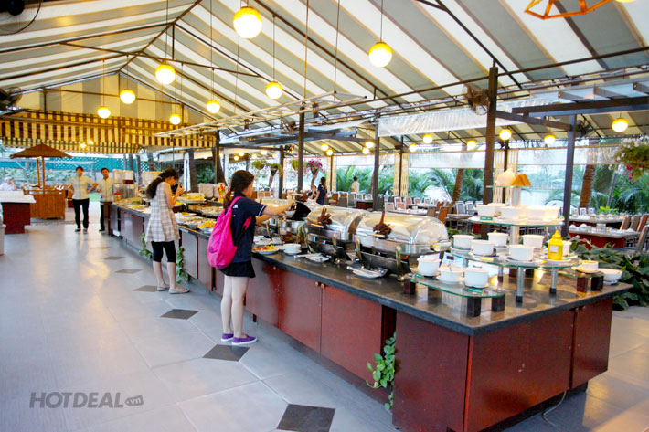 Buffet Tân Cảng Tối Thứ 2 - Thứ 5 + 1h Du Thuyền Trên Sông Sài Gòn