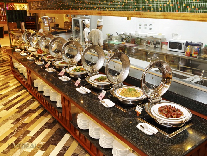 Windsor Plaza Hotel 5* - International Buffet Trưa Từ Thứ 2 Đến Thứ 6