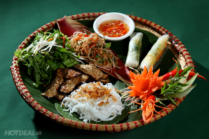 Thưởng Thức Toàn Bộ Menu Tại Nhà Hàng LE TONKIN Hà Nội