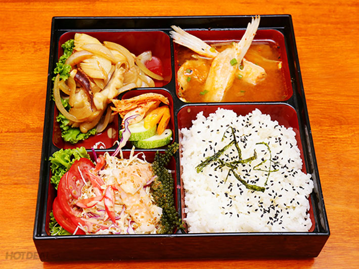 1 Trong 5 Set Cơm Bento Kiểu Nhật Giá Sốc Tại Shinsen Sushi