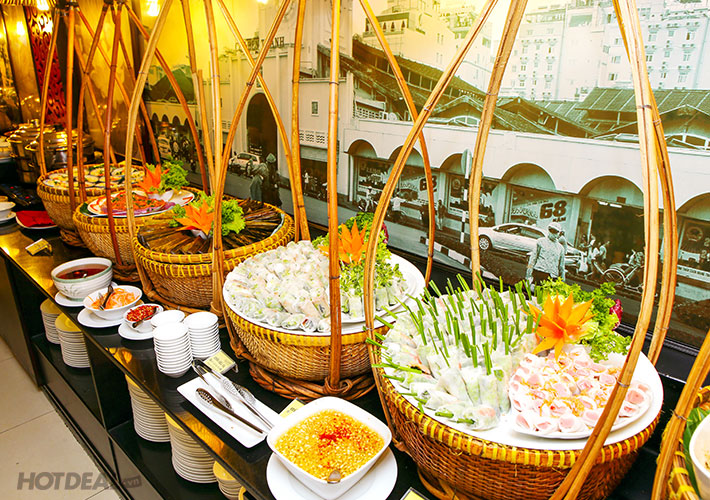 Buffet Gánh 3 Miền Buổi Trưa Tại Nhà Hàng Khách Sạn Bông Sen